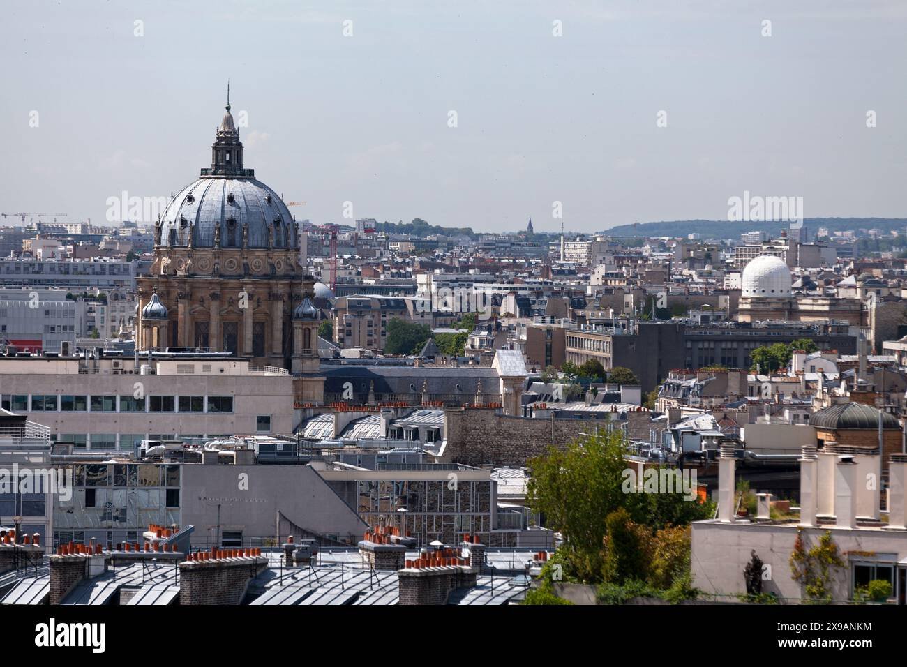 Que savoir sur la Tour Notre-Dame du Val et son histoire fascinante